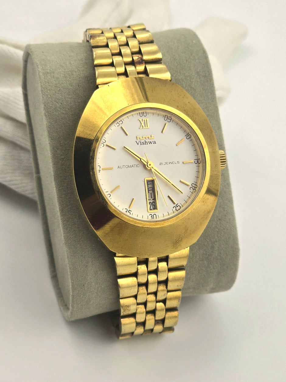 HMT – Watch It Move